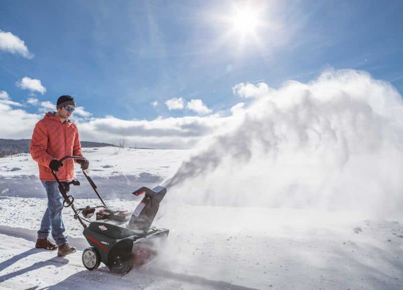 Souffleuse à neige : quel modèle choisir ? en avril 2026